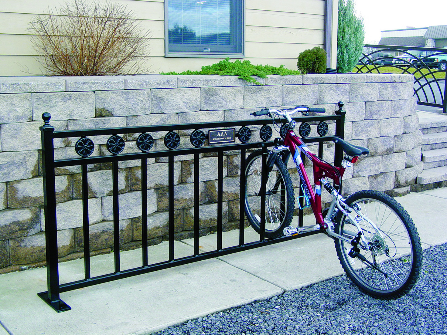 65-606 | DuMor Site Furnishings